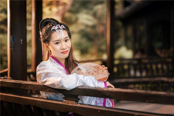 八字金多的是富貴命 - iFate